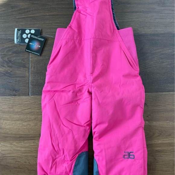 Arctix | One Pieces | New Size 8 Ships Free Months Arctix Infanttoddler ...